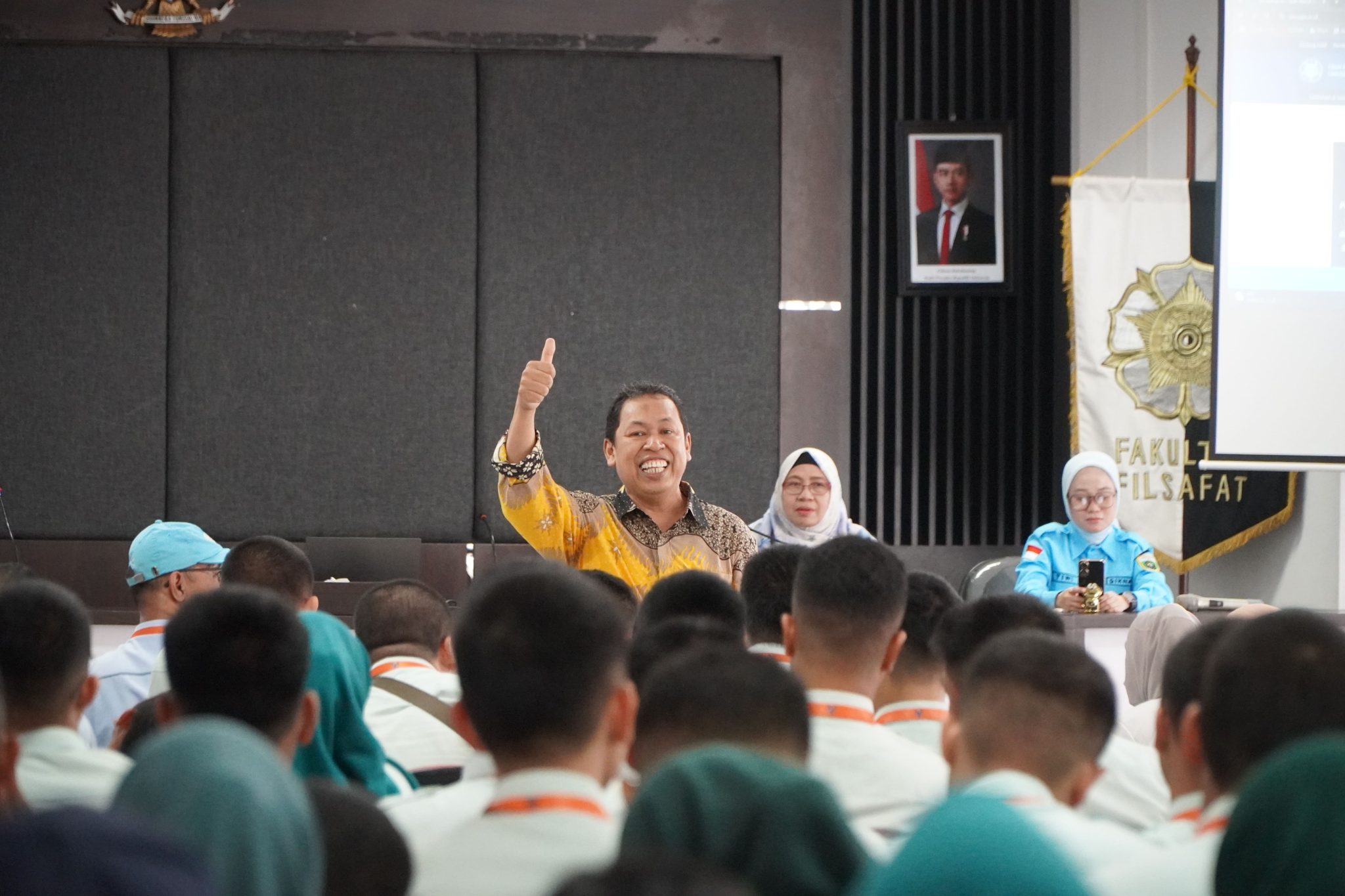 SMA Negeri 17 Palembang Visits the Faculty of Philosophy UGM – Faculty ...