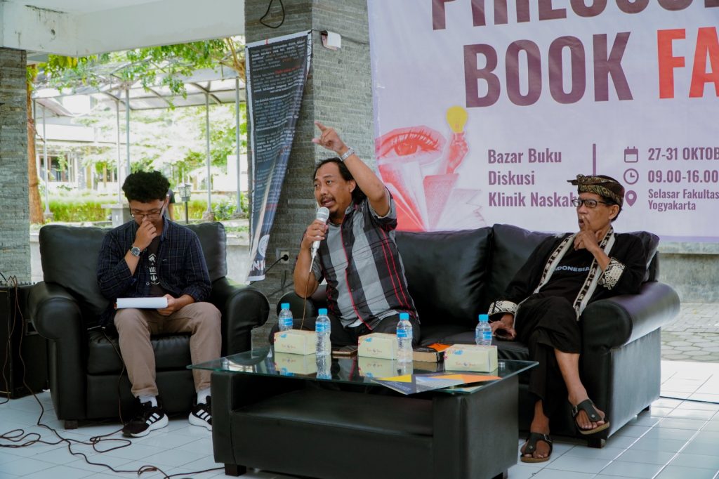 Book and Culture Discussion: Rereading Nusantara’s Collective Memory ...